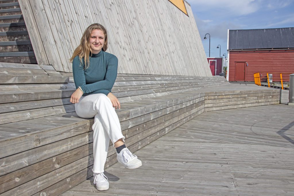 Ida fekk spanande sommarjobb med flytande havvind - Vestnesavisa