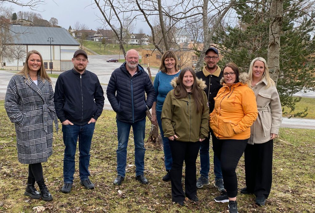 Impuls-gapahuk i skogen ved Helland skule - Vestnesavisa